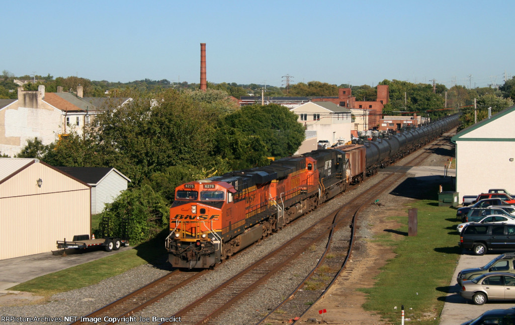 BNSF 6276 on 65W